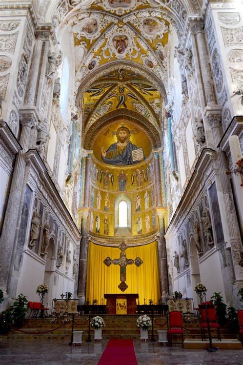 Interior Duomo Di CefalÃ¹ The Cathedral Cefalu Sicily Italy Stock