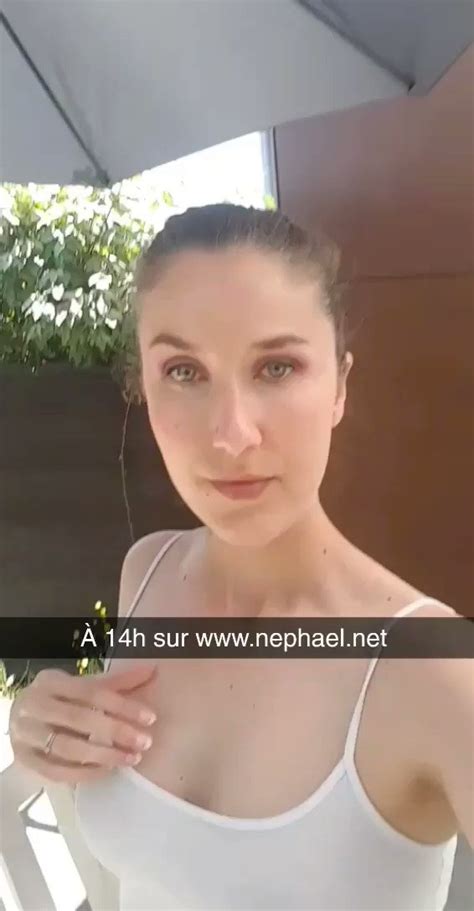 Nephael on Twitter À h en live sur https t co j wJ yAP O tshirt mouillé