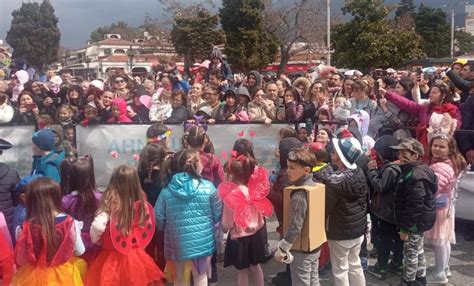 Најмладите охриѓанчиња беа главни ѕвезди на „Првоаприлскиот хепенинг под маски“ во Охрид • Webohrid