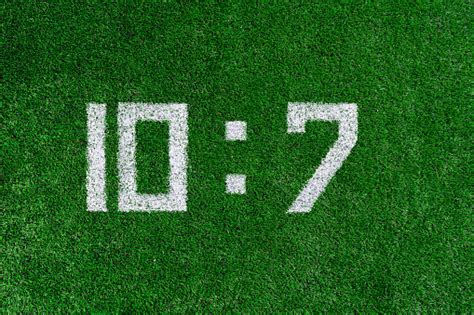축구 점수 녹색 잔디에 그려진 흰색 숫자 2와 6 건조한에 대한 스톡 사진 및 기타 이미지 건조한 경기 스포츠 경쟁