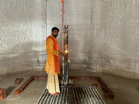 Photos राम मंदिर का खास स्थान यहां नहीं है कोई मूर्ति फिर भी रोज