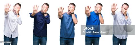 잘생긴 수석 노인의 우아한 비즈니스의 콜라주 손으로 눈을 덮고 격리 된 배경 위에 서 있는 남자 및 중지 하 고 슬픈와 몸짓 및