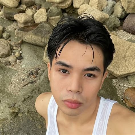 Kyle Layosakyle • Threads Say More