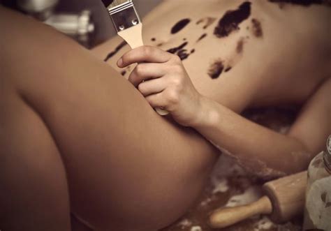 The Hottest Way To Make Cookies 11 Pics