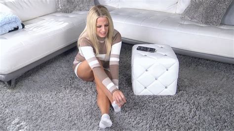 The Foot Fantasy Roxie Raes Feet Toes In Bandaids Hd Mp4 1080