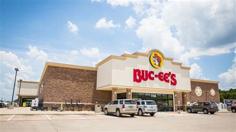 How Buc Ees Became Texass Most Beloved Road Trip Destination Eater