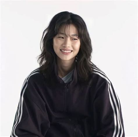 4toalowqw4 On Pinno بازیگر هویون جونگ در استوری اخیرش از اهنگ Love Hangover استفاده کرده بود🥺🫶