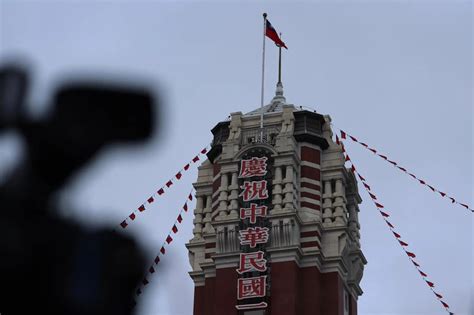 總統府憲兵舉槍自戕為何不就近送台大？ 憲兵指揮部回應了 中天新聞網