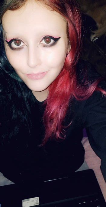 Tw Pornstars Kitty Dahmer Birthday Month🍓 Pictures And Videos From