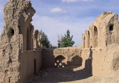 «خور روستایی که می توان بوی کاه گل را از خانه های قدیمی آن استشمام کرد