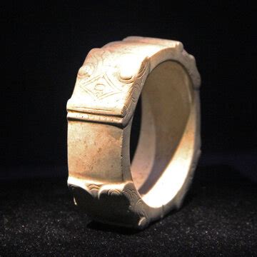 龙首纹玉镯图片素材 龙首纹玉镯设计素材 龙首纹玉镯摄影作品 龙首纹玉镯源文件下载 龙首纹玉镯图片素材下载 龙首纹玉镯背景素材 龙首纹玉镯模板