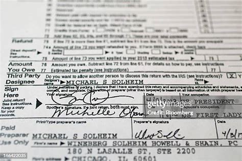 Form 1040 D Photos And Premium High Res Pictures Getty Images
