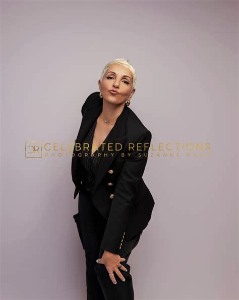 Trish Hammonds Headshot Session With Suzanne Suzanne Pack Posted On