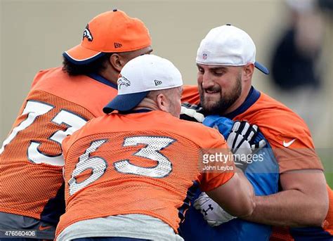 Gino Gradkowski Photos And Premium High Res Pictures Getty Images