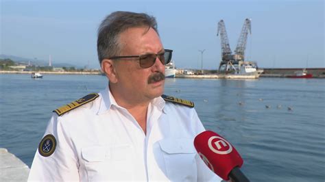 Usred Nevremena Zapeo Putnički Brod U Creskom Zaljevu Stao Im Je Stroj I Bila Je To Dosta