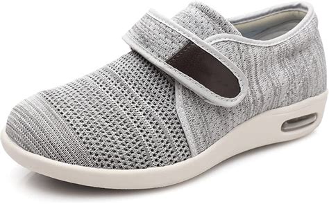 WOMEN’S DIABETIC SHOES