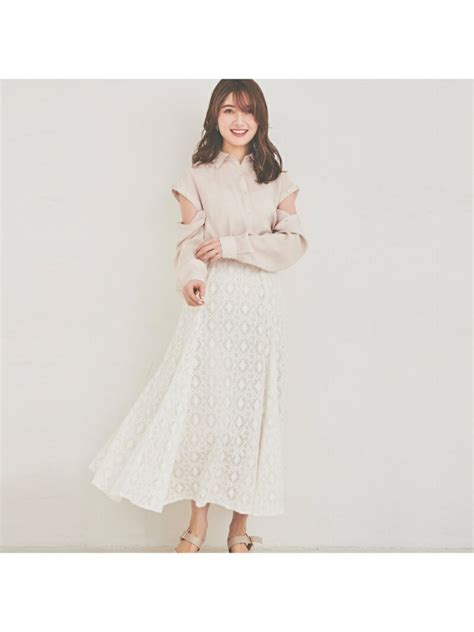 岩田絵里奈アナが日本テレビ『スッキリ』で履いていたレーススカートの衣装はコレ！ 芸能人テレビ衣装調査委員会