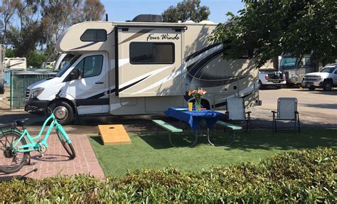 Waterfront Campgrounds Brace For New Campers Campland On The Bay