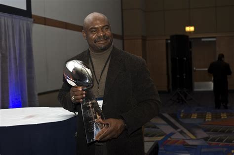 Lighting Up The Sky Dave Duerson