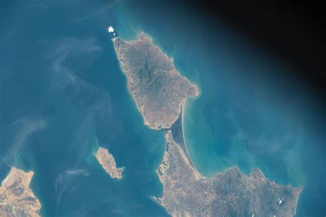 Astronaut Photo Iss070 E 93970