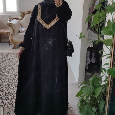 خرید و قیمت مانتوعبایی جنس کرپ الیزه گرم بالا رنگ مشکیش واقعامشکیه از