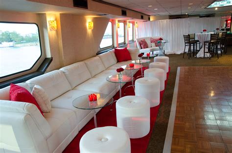 Chicago Yacht Rentals And Private Charters