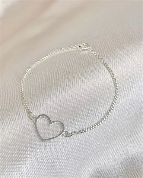 PULSERA DE PLATA PLANA Y CORAZÓN Joyería Asunción