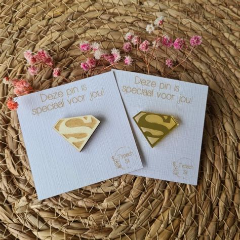 Superman Pin Typisch Silnl
