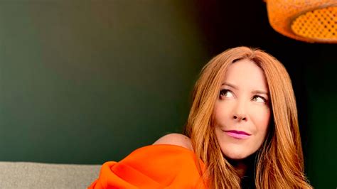 Biography Robin Mckelle