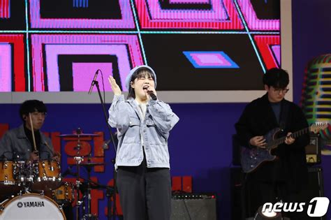 제4회 청춘대학가요제 열창하는 팜코트