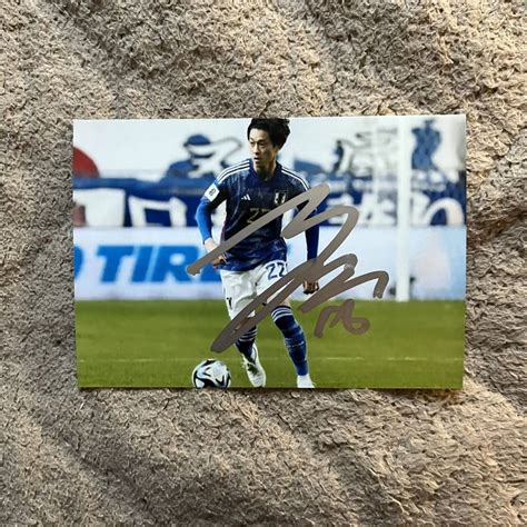 Yahooオークション サッカー日本代表 毎熊晟矢 直筆サイン写真 ユニ