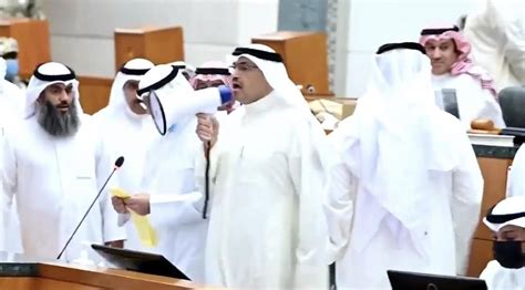 برلمان الكويت يقر تأجيل استجواب الحكومة رغم مكبر الصوت اندبندنت عربية