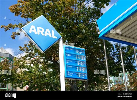 Logo aral -Fotos und -Bildmaterial in hoher Auflösung – Alamy