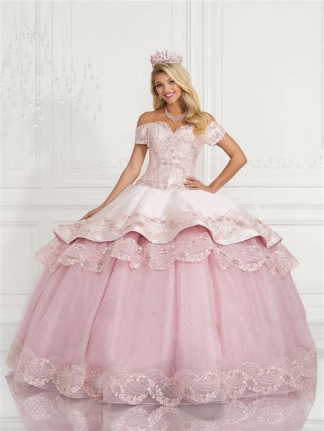Submissive Sissy Maid Photo