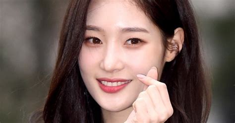 [포토] 다이아 정채연 상큼하게 하트 발사~