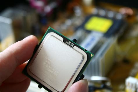 intel core 2 duo 6320 | i think this chip can last for 2 yea… | Flickr