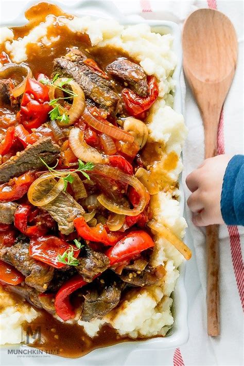 Tender Crock Pot Pepper Steak In Amazing Thick Sauce Easy Dinner