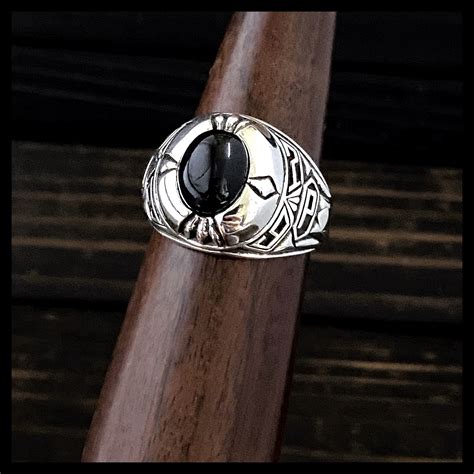 School Ring