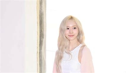에스파 윈터 인형이 걸어다녀[엑s Hd포토]