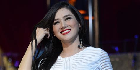 Foto Masa Kecil Mulan Jameela Bukti Sudah Cantik Sedari Dulu