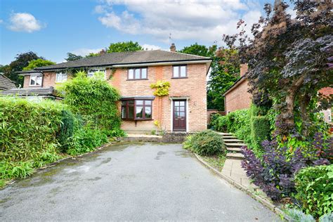 3 Bed Semi Detached House To Rent In Newenham Road Leatherhead Kt23