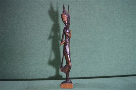 Купить Статуэтка деревянная Стройная девушка Дерево ручная работа 30 см в интернет