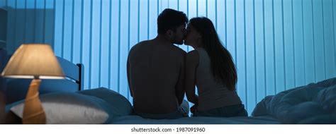 Couple Kissing Night Time Images Stock Photos Vectors Shutterstock