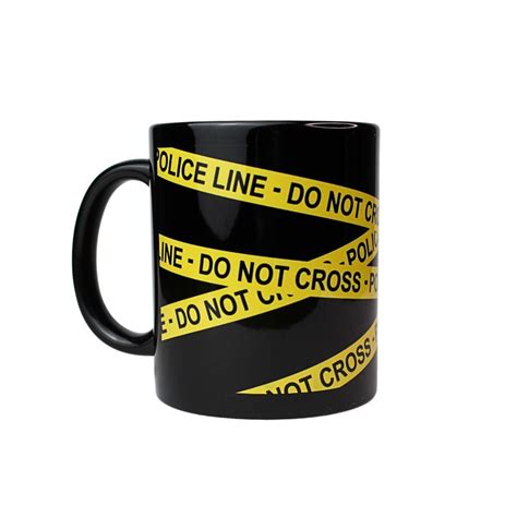Caneca Preta Police Line Do Not Cross