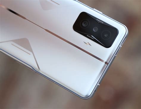 Флагманский смартфон Poco F4 Gt появился на первых рендерах