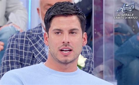 UeD Il Nuovo Tronista Luca Fa Il Botto Nessuno Fino Ad Ora Era