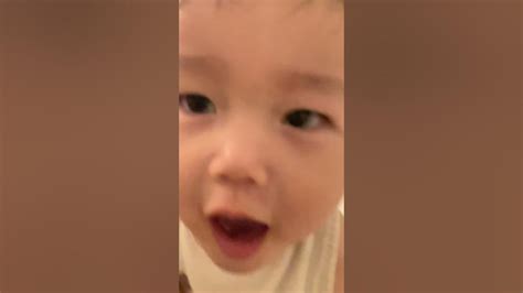 엄마 고개 끄떡거리는것까지 따라하네ㅋㅋㅋㅋ 11개월아기 Youtube