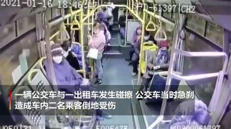 上海一公交车避险急刹致一乘客身亡 哔哩哔哩 bilibili