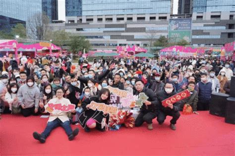 烟花灯光秀、夜光狮开show！南海迎春花市开锣，嗨足7日！澎湃号·政务澎湃新闻 The Paper