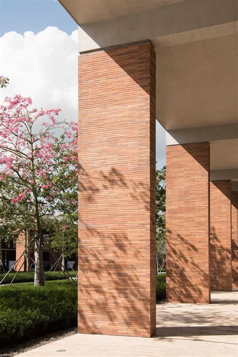 Foster Partners Uses Extra Long Bricks For Chinese University Campus